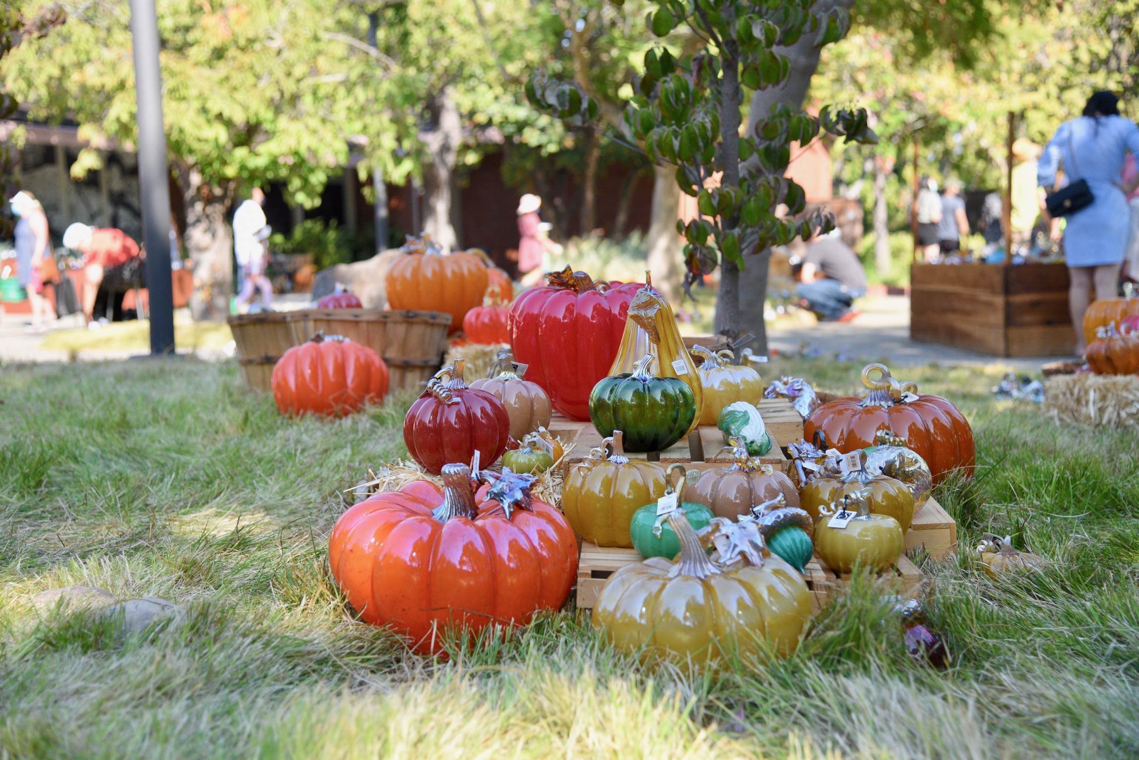 Local artists showcase glass-blown pumpkins at 26th annual Great Glass ...