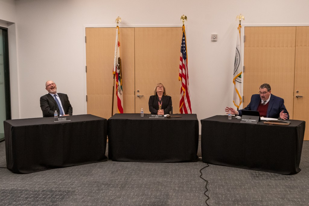 Los Altos gets new mayor, vice mayor, councilmember - Midpeninsula Post